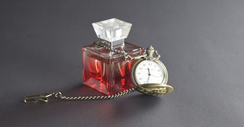 How Long Does Perfume Last on Skin? - ForScent